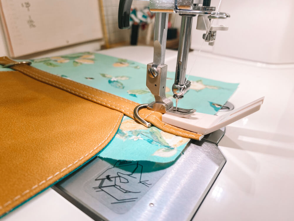 3 Reasons to Use a Hump Jumper For Bag Making - Country Cow Designs Blog