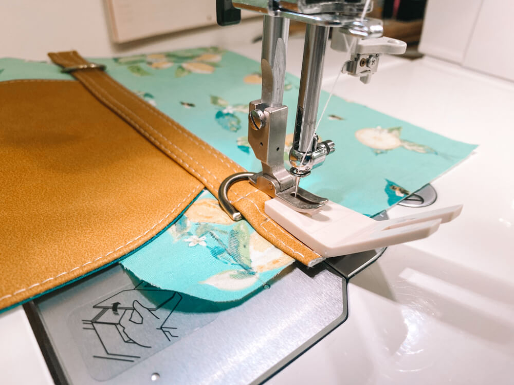 3 Reasons to Use a Hump Jumper For Bag Making - Country Cow Designs Blog