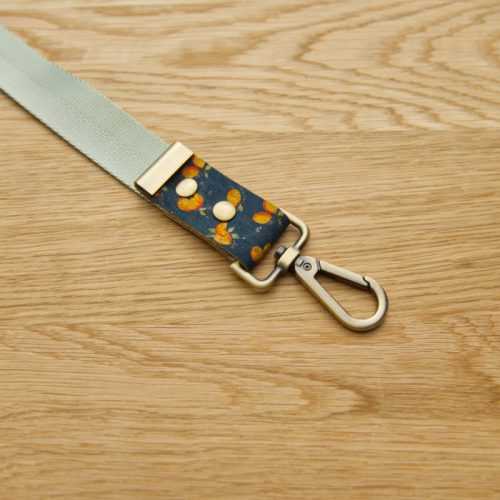 Custom 1" Bag Strap - How To - Country Cow Designs Blog